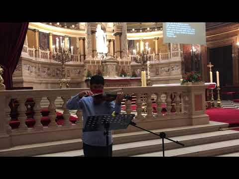 GM Leon Mendonca performs at the iconic Stephen’s Basilica in Budapest