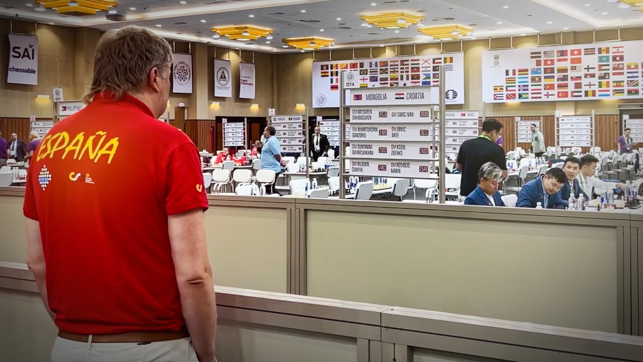 GM Alexei Shirov arrives before his team and checks Team Mongolia