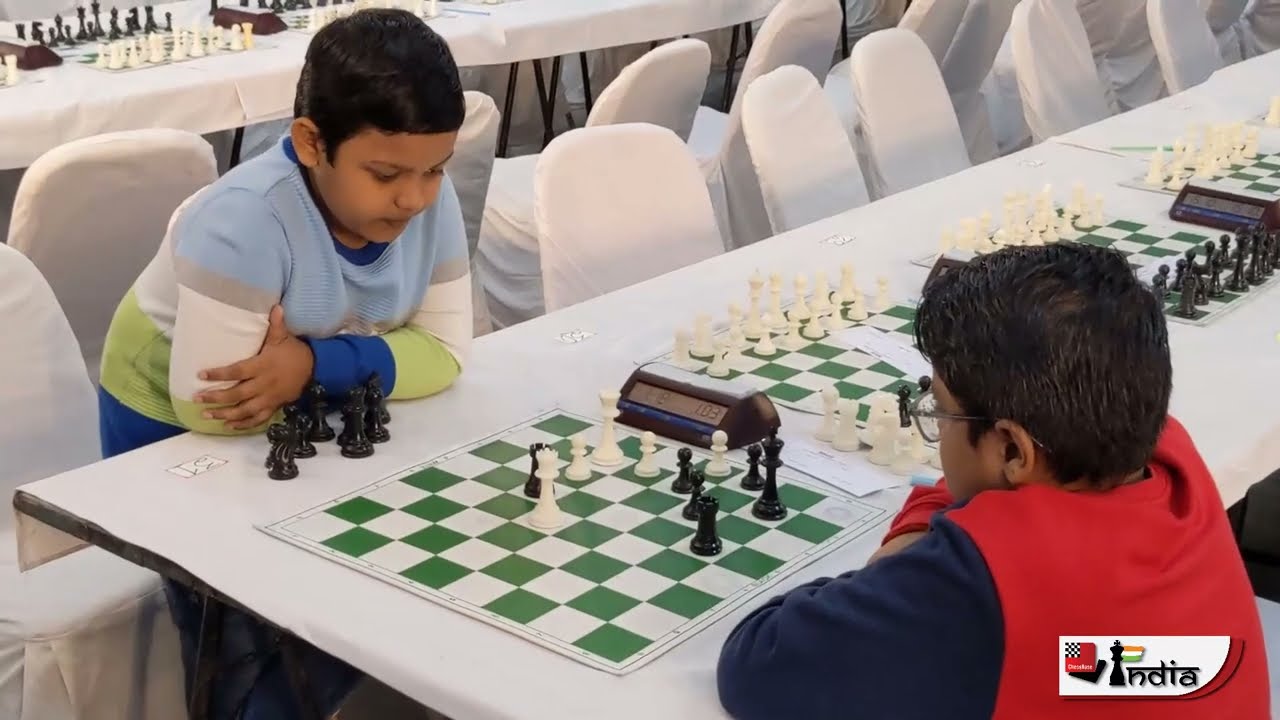 Two Rooks are Helpless against Queen & Two Pawns | Shreyaskar vs Adhiraj