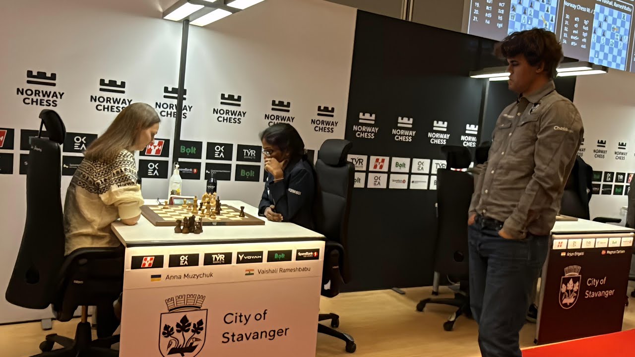 Magnus Carlsen watches as Vaishali beats Anna Muzychuk | Norway Chess ...